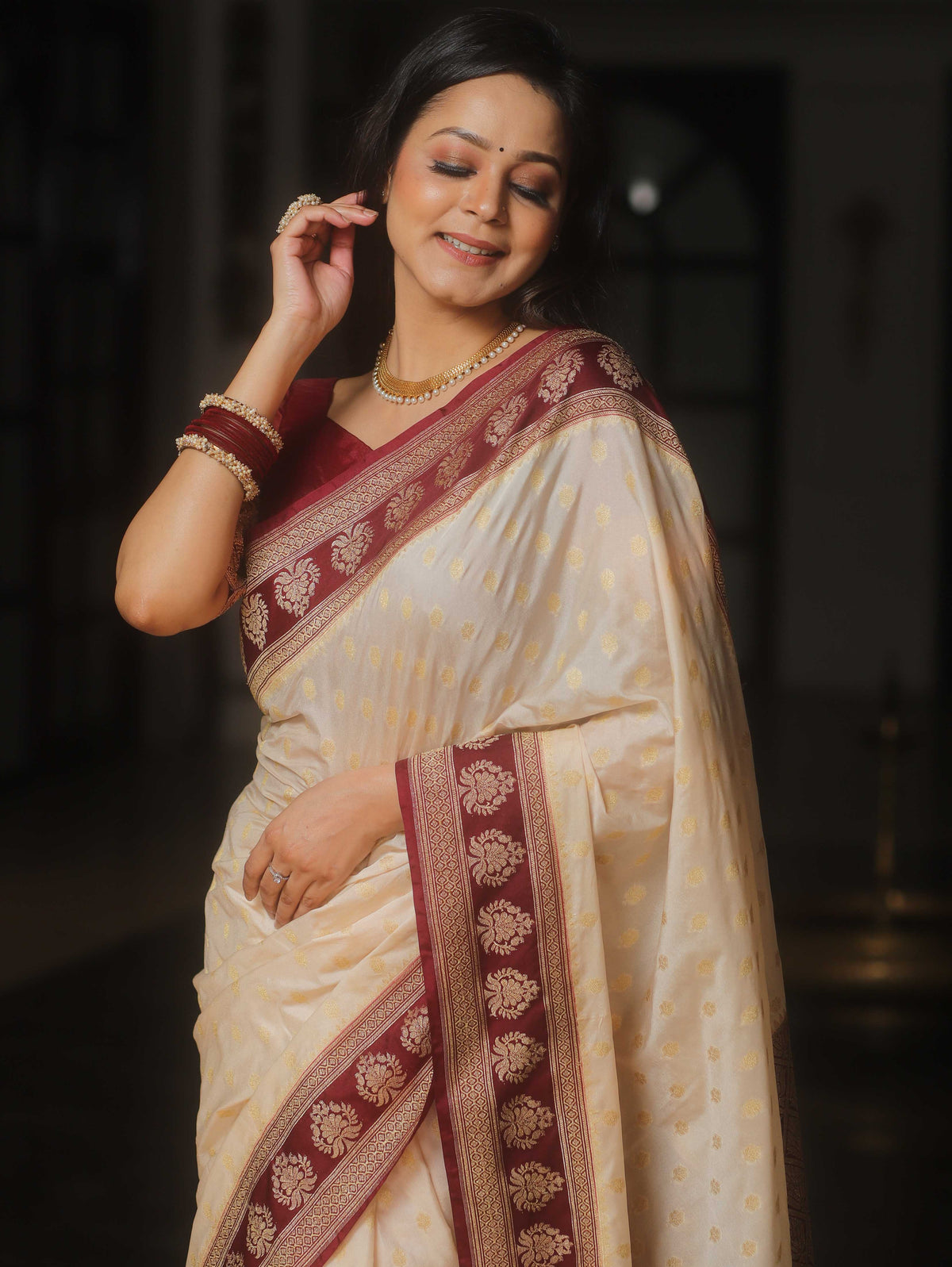 Banarasee Handwoven Semi Katan Saree Zari Buta Design With Contrast Bo