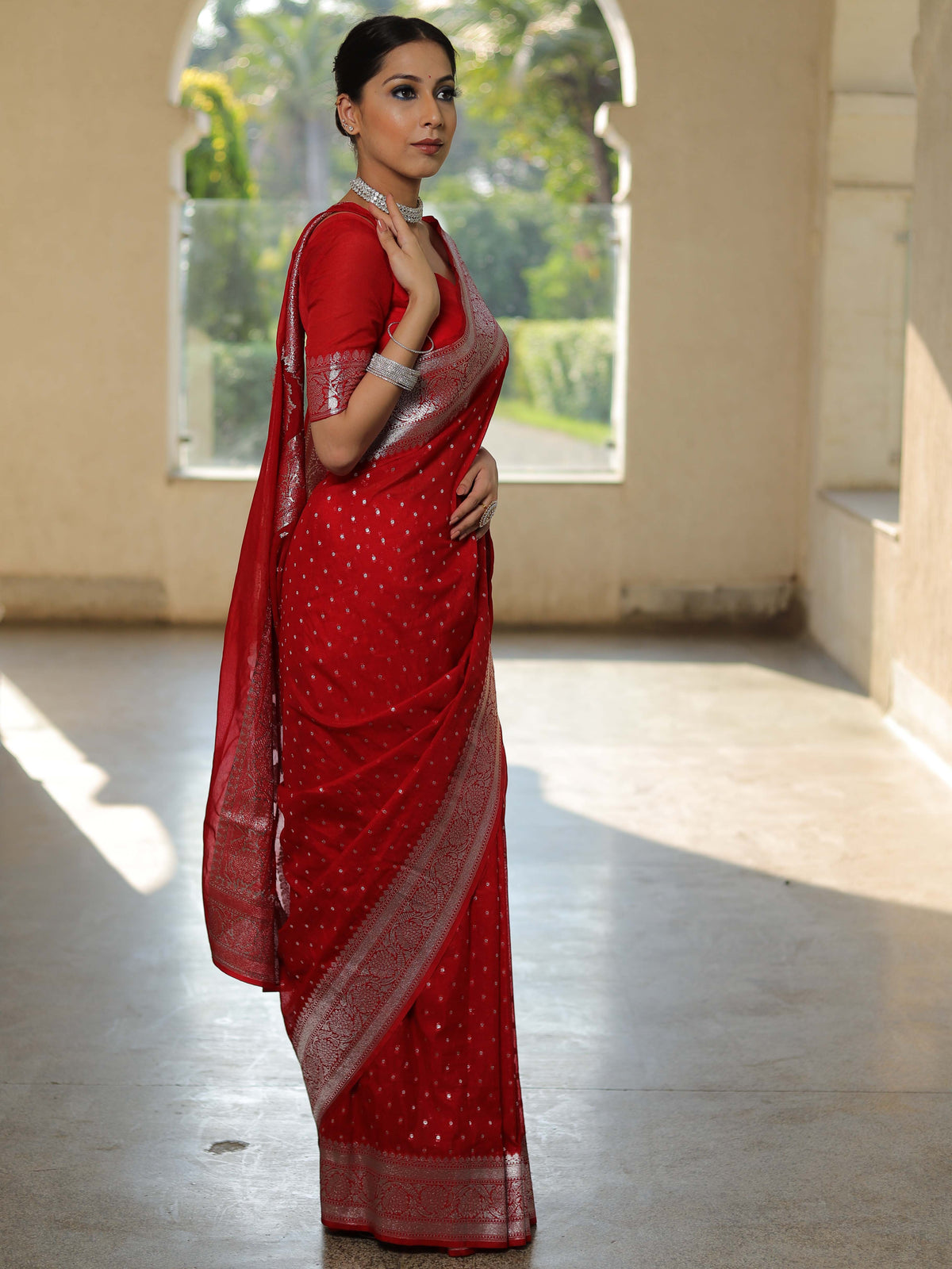 Banarasee Handwoven Faux Georgette Saree With Silver Zari Buti Design-